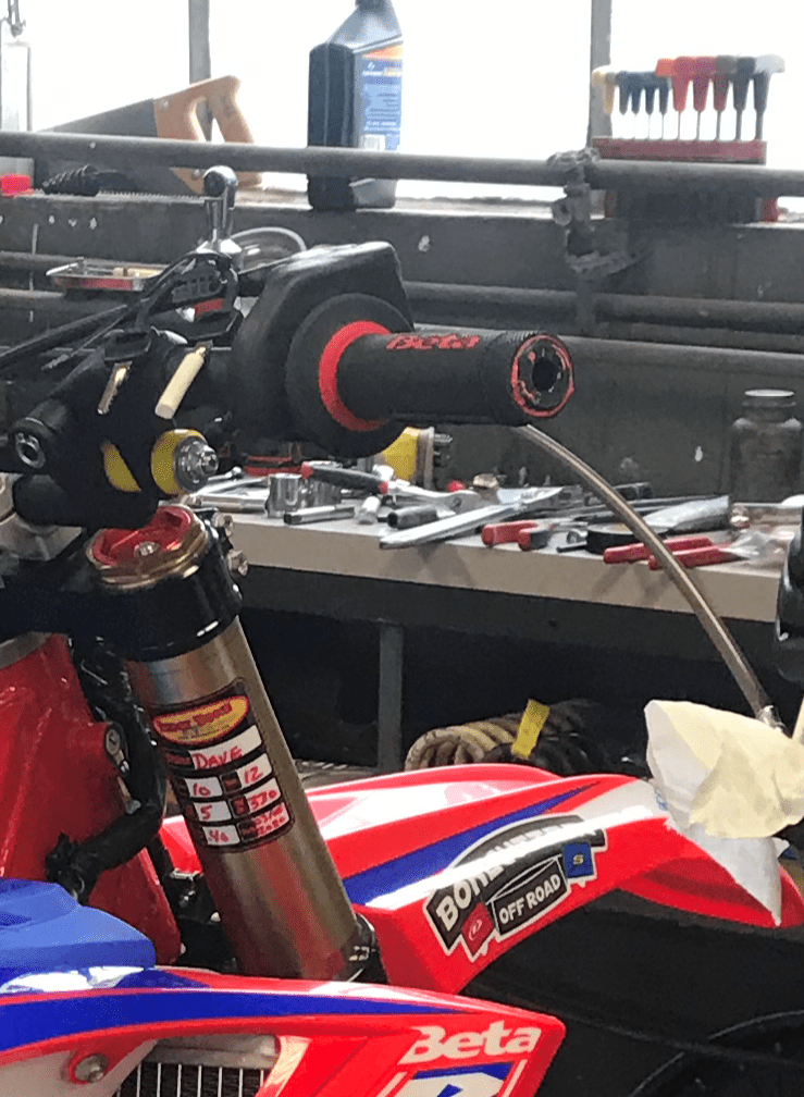 Wrench Tip Wednesday: Installing Handguards – Bonecutter Off Road