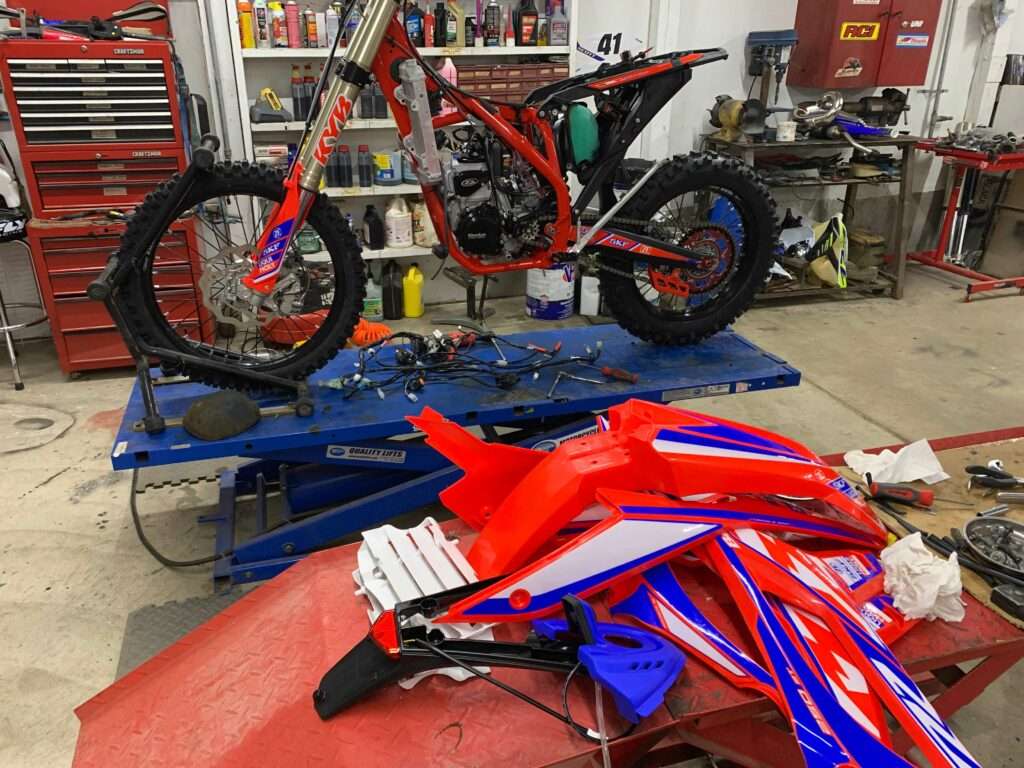 GNCC Race Bike Build – Bonecutter Off Road