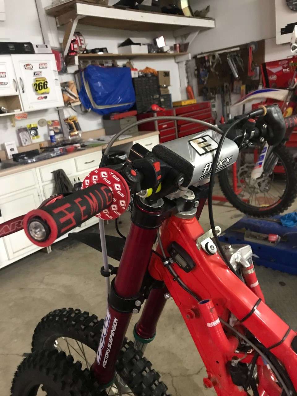 Wrench Tip Wednesday: Grips – Bonecutter Off Road